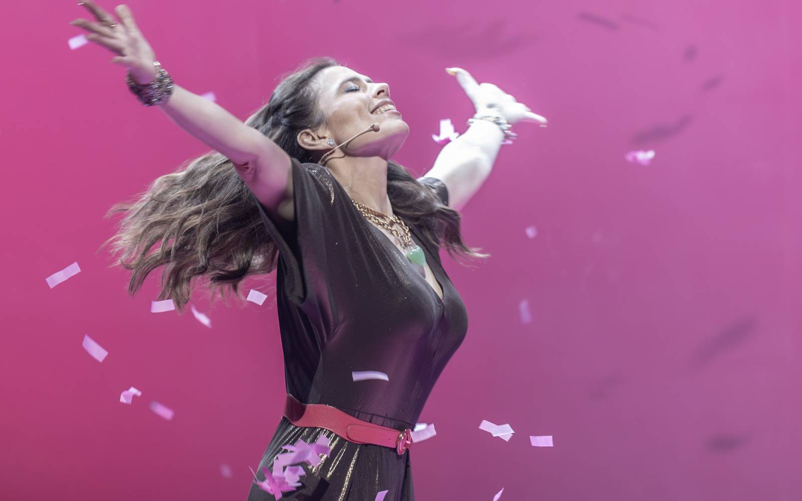 Shakespeare's Much Ado About Nothing | Theatre Royal Drury Lane, London