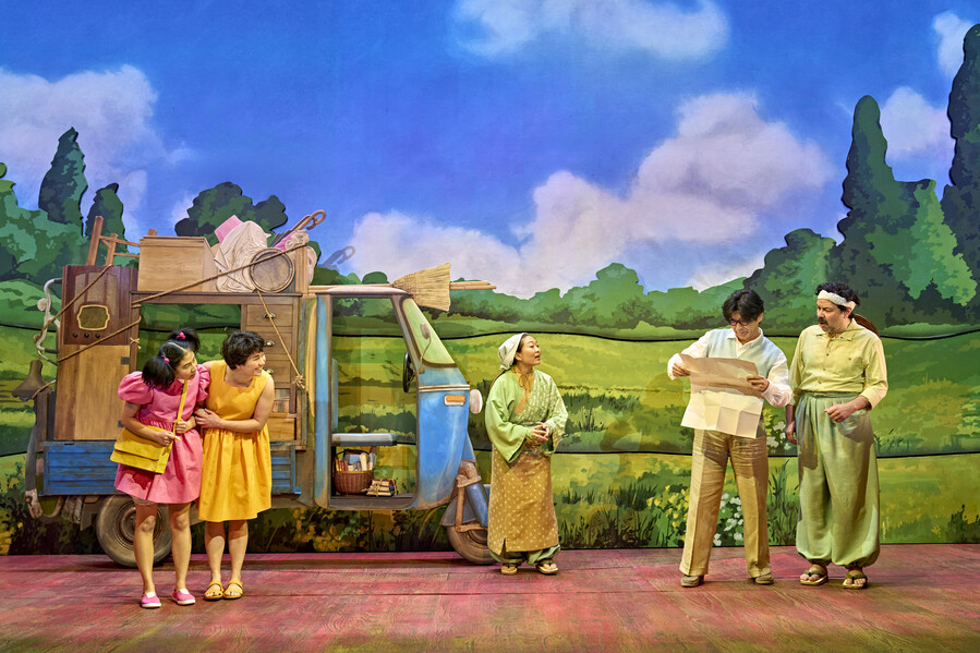 My Neighbour Totoro production photos released + 20,000 Tickets under £ ...